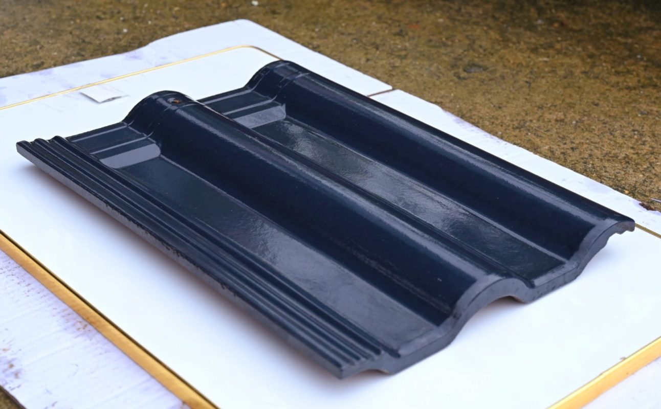 Ngói màu xanh tím than Amata A686 - NGÓI LỢP ÁNH DƯƠNG