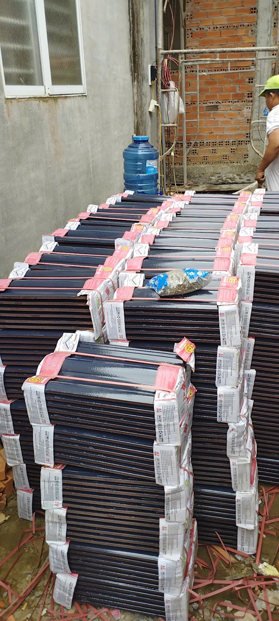 Giá Ngói Đất Nung Tráng Men Hera Prime Tại Miền Nam - NGÓI LỢP ÁNH DƯƠNG